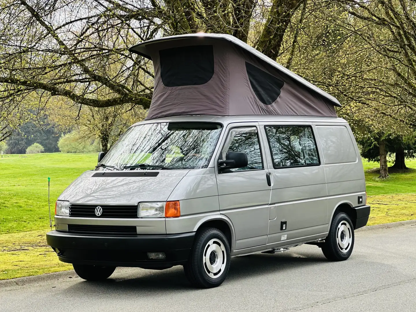 Volkswagen Eurovan 1995 | 43 898 $ | 98 300 km | Mini-fourgonnette à ...