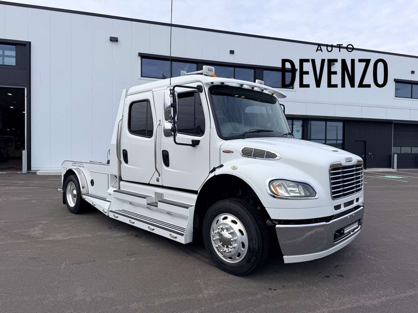 2013 Freightliner Unspecified | $ 159,995 | 86,000 km Others for sale ...