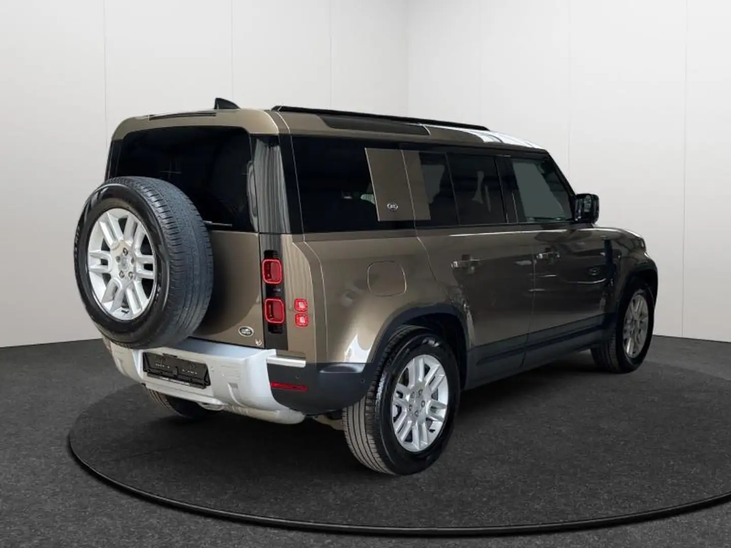 Land Rover Defender SUV/4x4/Pick-up in Bruin tweedehands in Namur ...