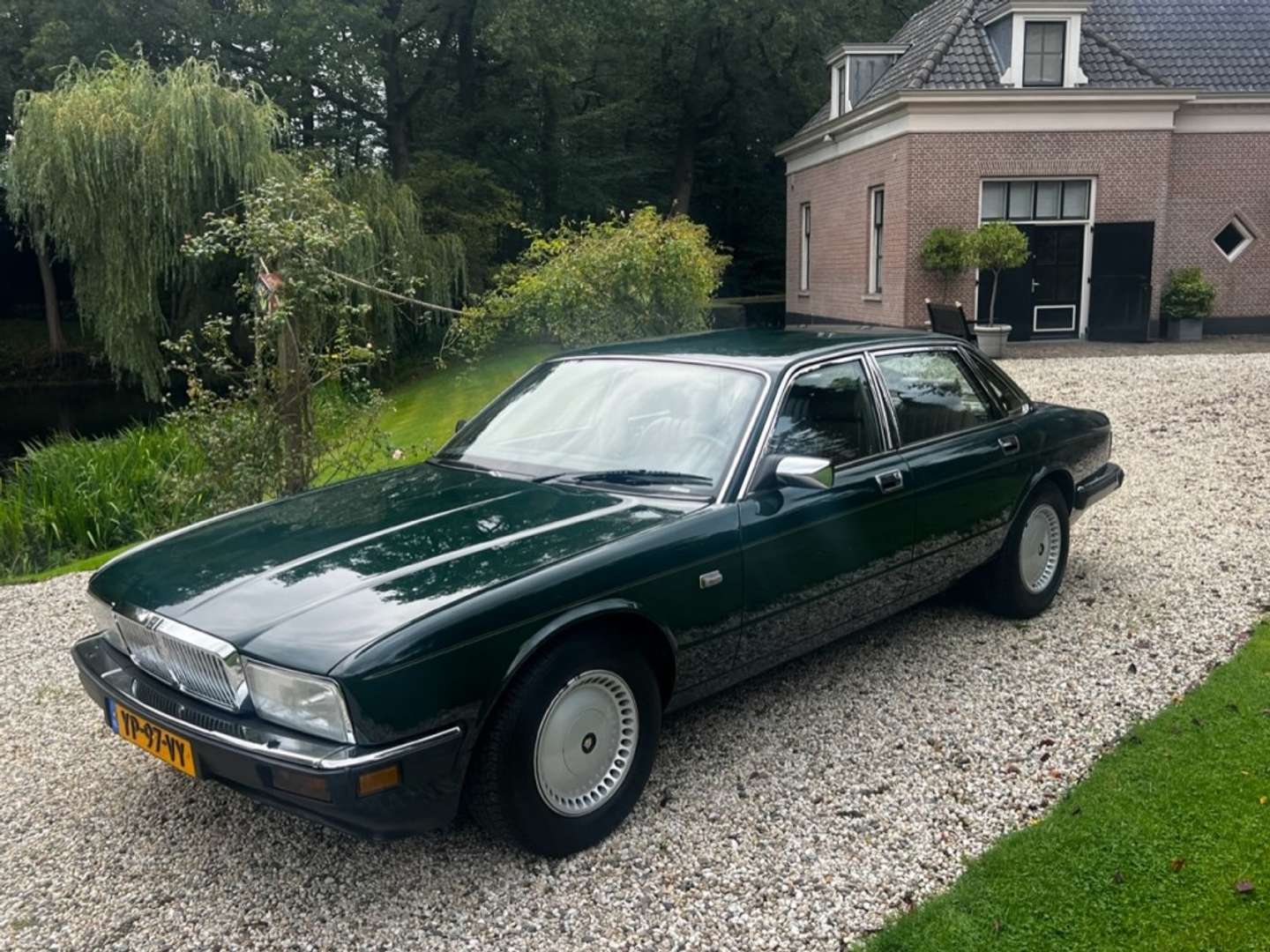 Jaguar Sovereign occasion | Sedan | Groen | in TWELLO voor € 14.940
