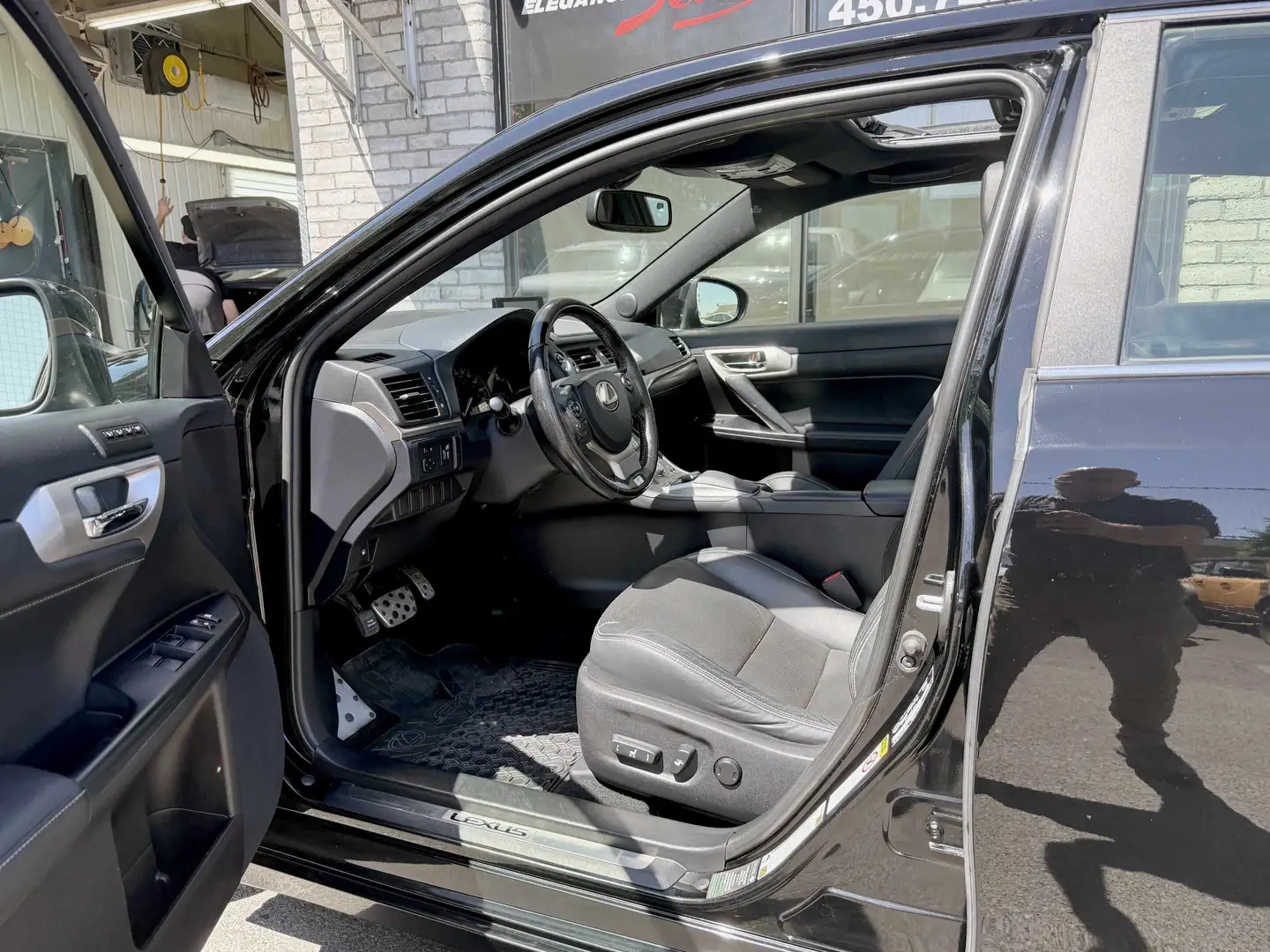 2017 Lexus CT | $ 21,950 | 99,047 km | Gas/Electric Hybrid Hatchback ...